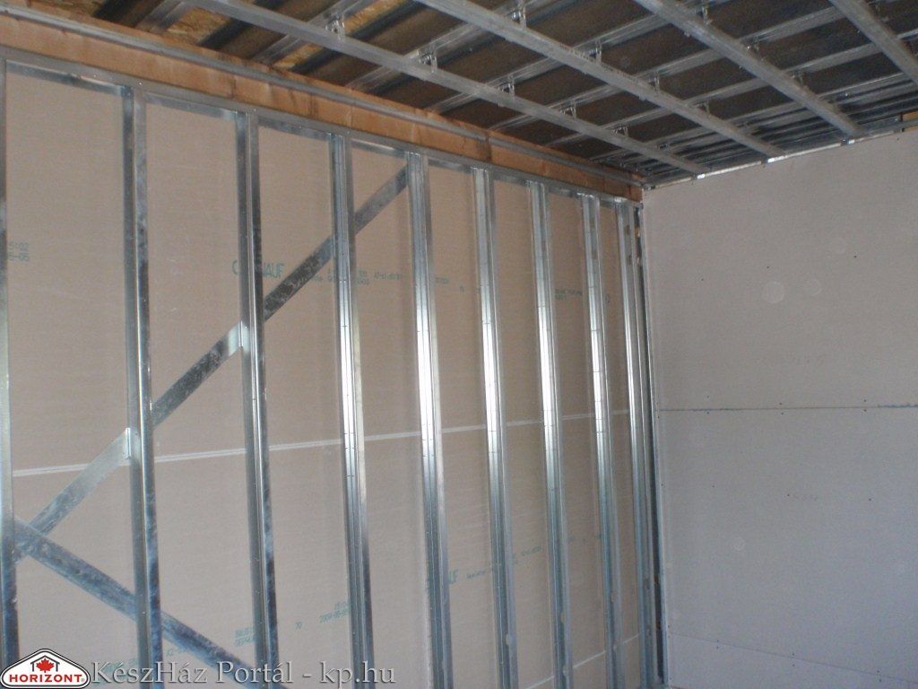 Készház építés. 20. nap. EnergyFriendHome válaszfal gipszkarton ...